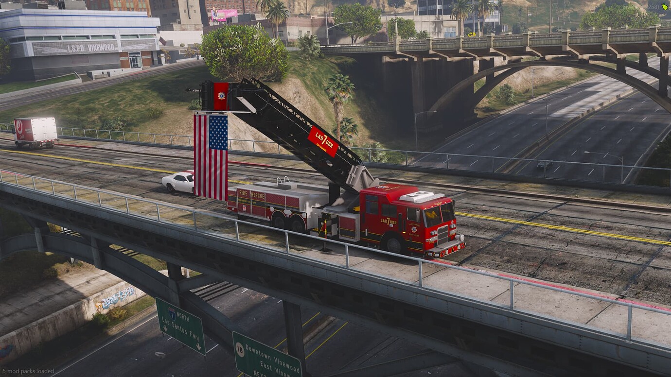 Lore mid-mount ladder firetruck - FiveM Releases - Cfx.re Community